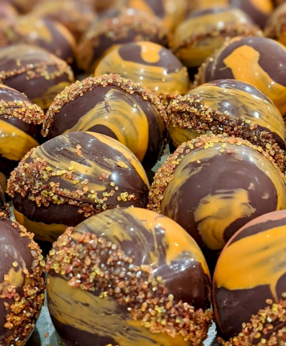 Hot Chocolate Bombs – Millie Desserts